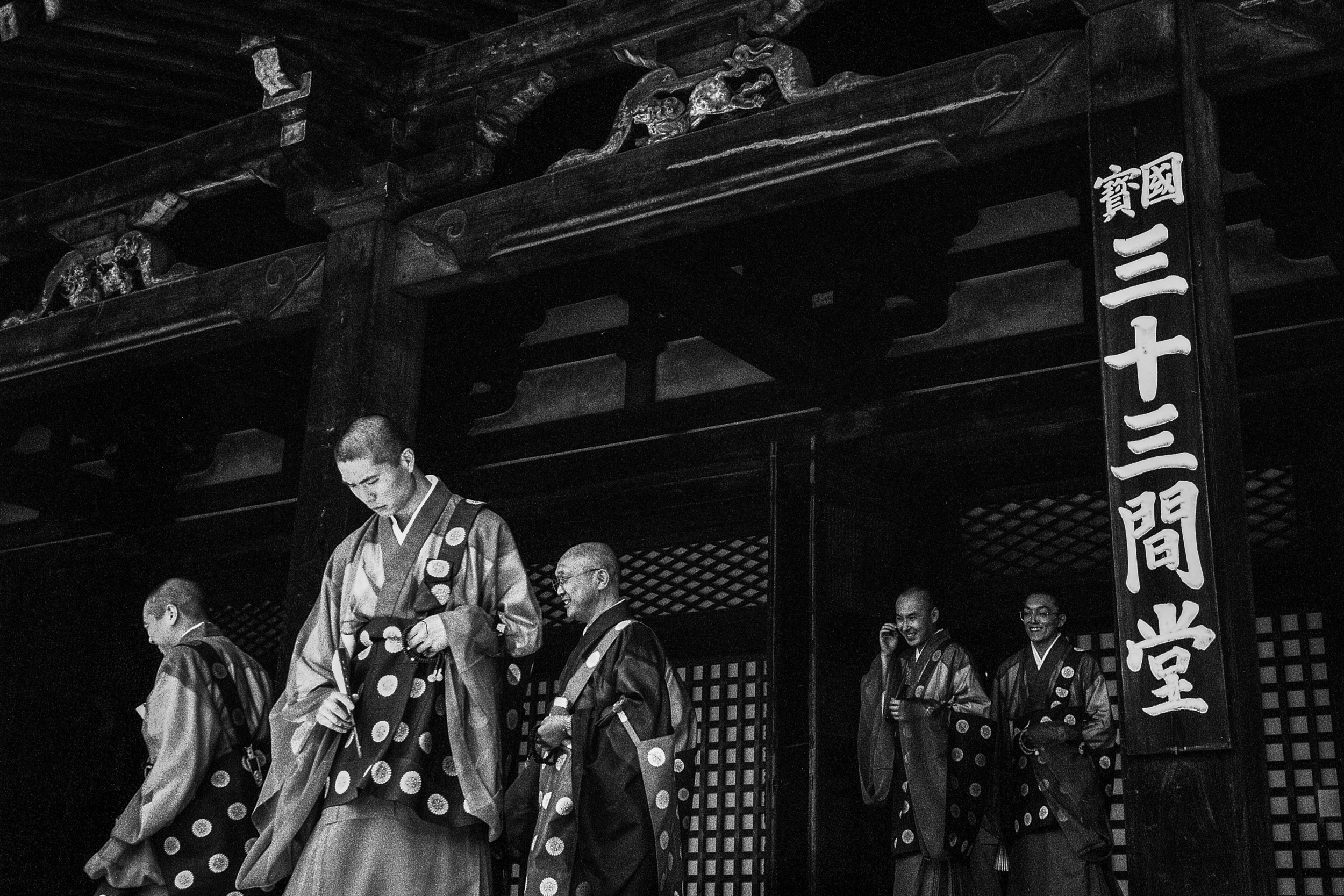 Sanjusangendo Temple by Makoto Inaba