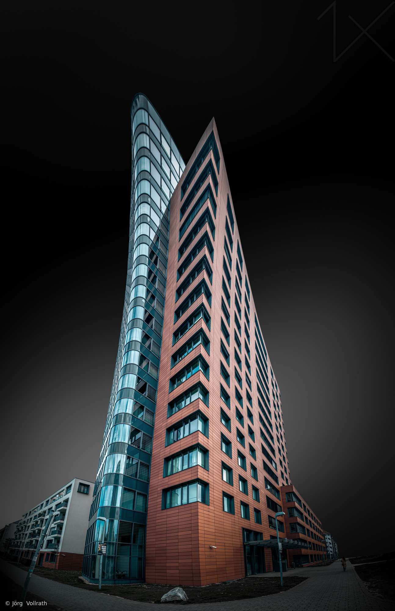 dancing house by Jörg Vollrath