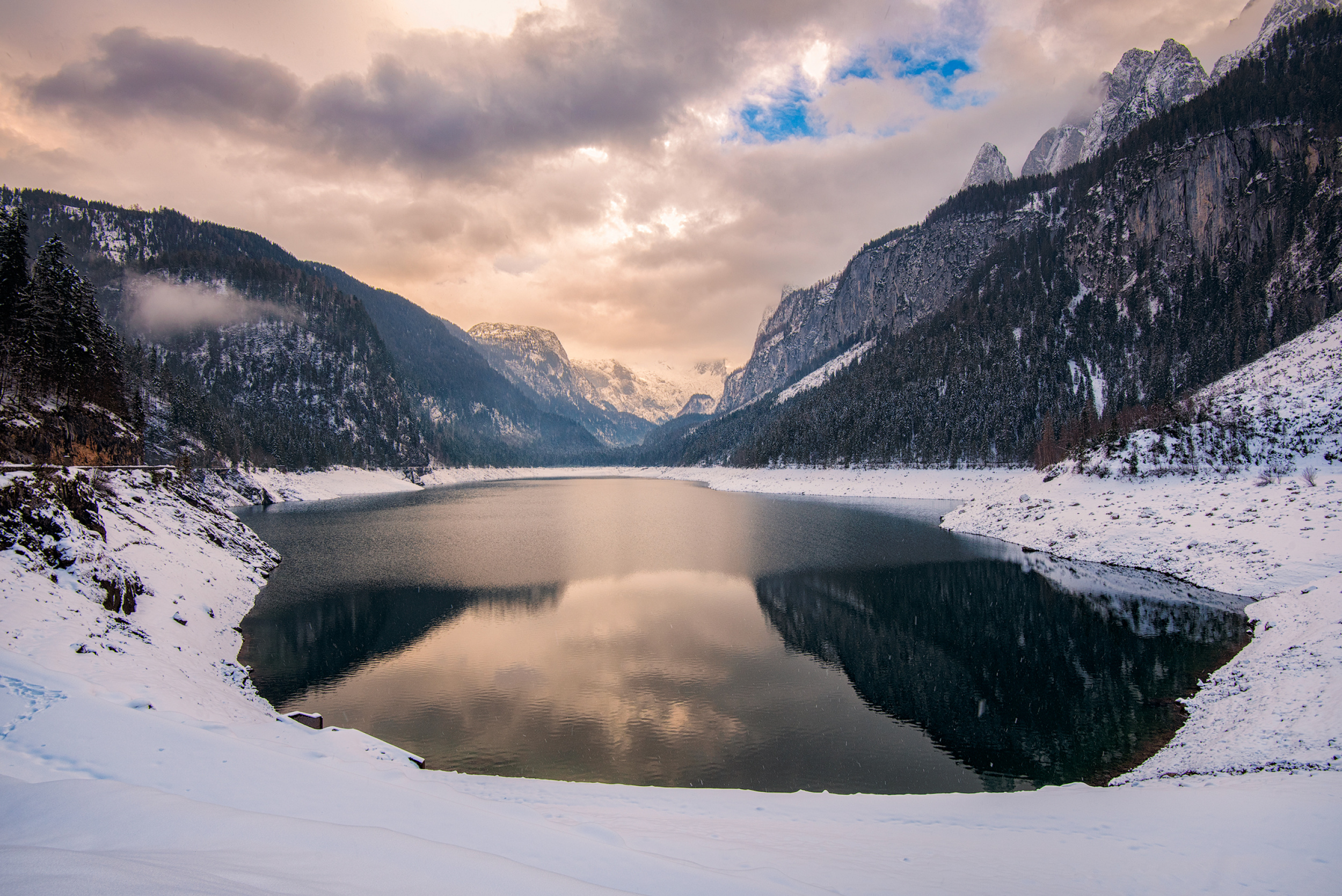 Gosausee by Tzvika Stein
