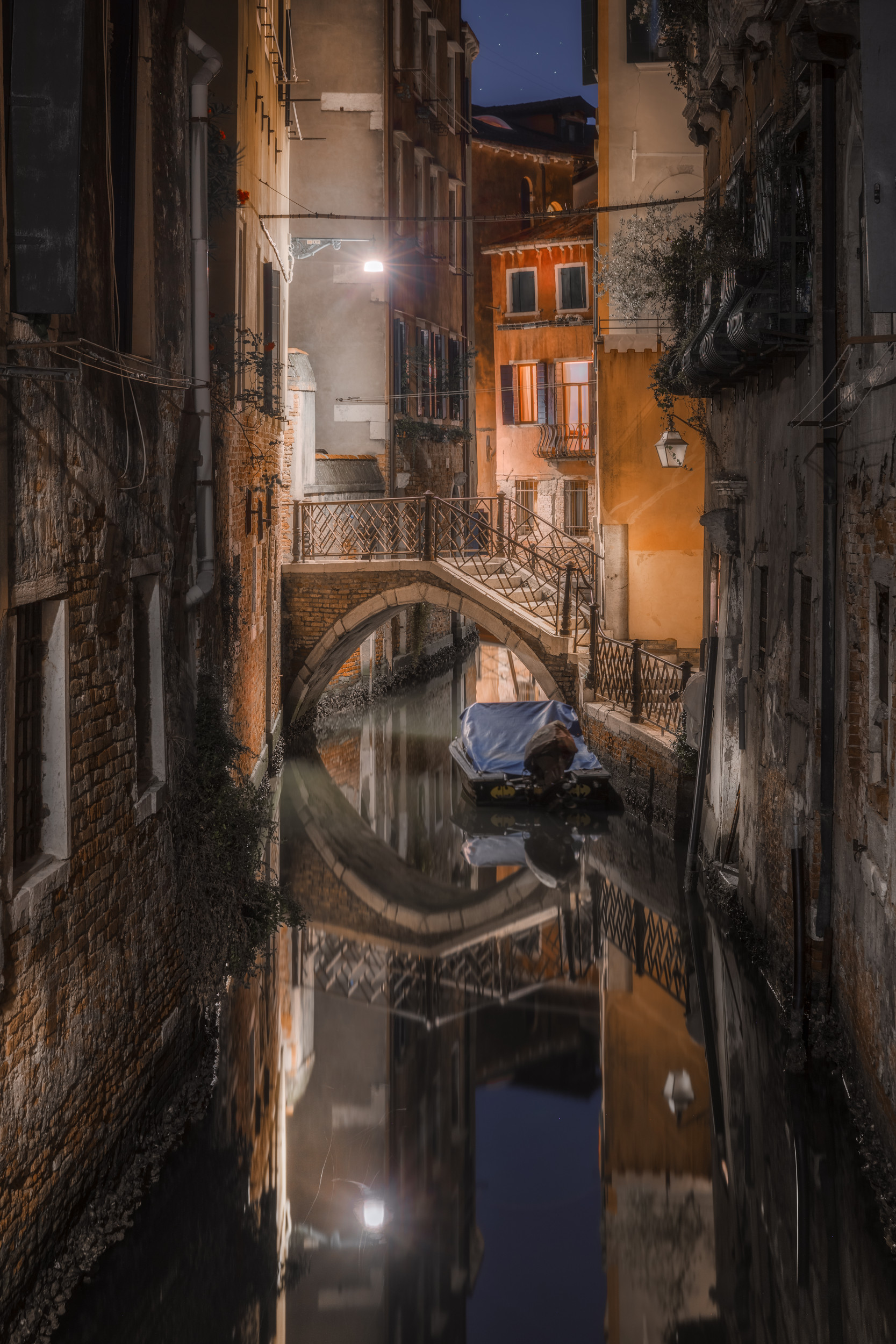 The silence of Venice by Fiorenzo Carozzi